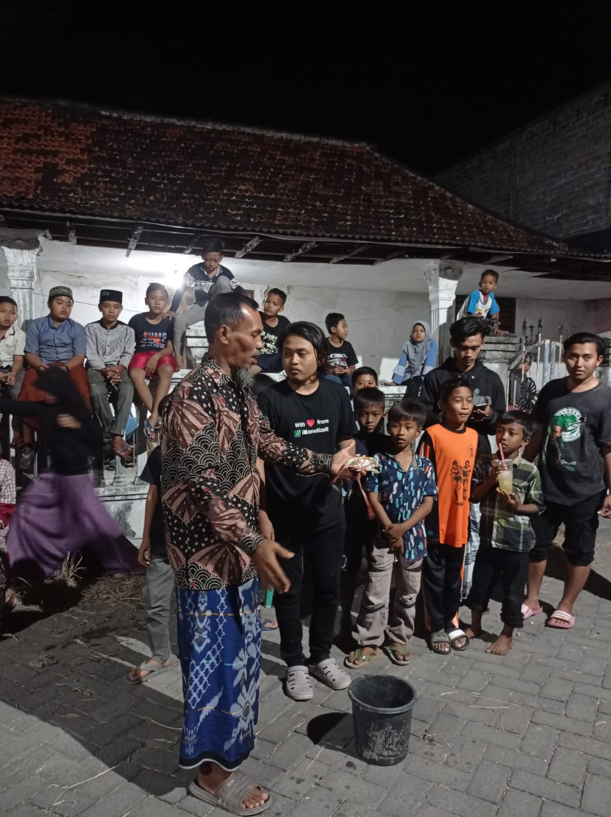 Keseruan Lomba Ikat Kepiting di Desa Tanjangawan – Beritautama.co